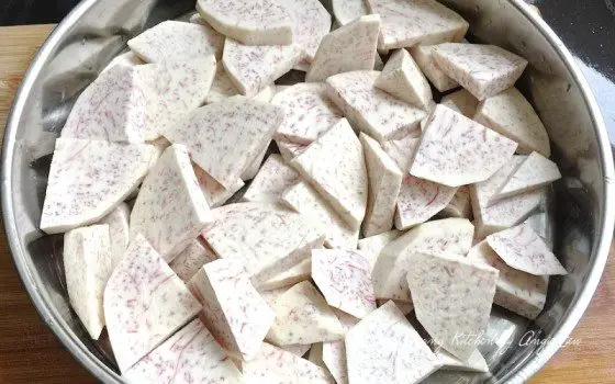 Festive Yam Abacus Seeds Recipe (算盘子) | Huang Kitchen