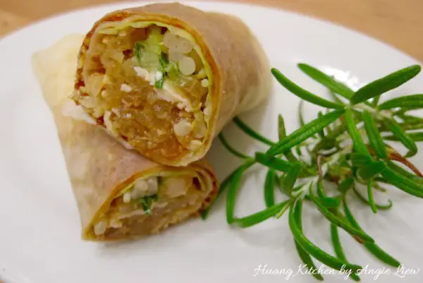 Fresh Spring Rolls (Popiah) Recipe 薄饼 | Huang Kitchen