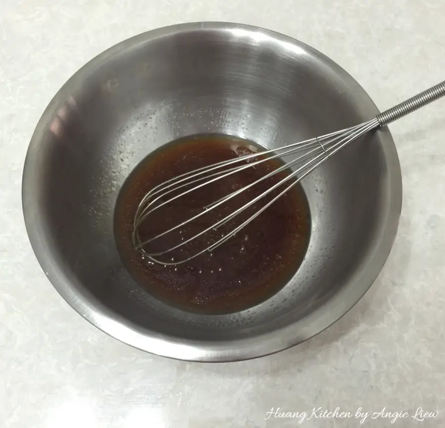 Traditional Baked Mooncakes Recipe 传统烘月饼 | Huang Kitchen