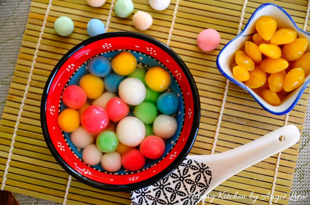 Glutinous Rice Balls with Gingko Nuts Recipe (Tang Yuan) | Huang Kitchen