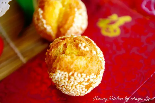 Sesame Cookie Balls Recipe (笑口枣Laughing Sesame Balls)