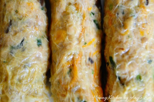 Chinese Meat Rolls Recipe (Ngo Hiang/Loh Bak) 五香肉卷 | Huang Kitchen