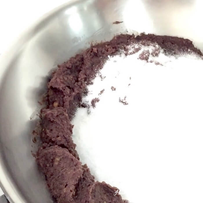 Red Bean Alkaline Water Dumplings Recipe / Kee Chang 红豆碱水粽 | Huang Kitchen
