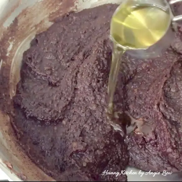 Red Bean Alkaline Water Dumplings Recipe / Kee Chang 红豆碱水粽 | Huang Kitchen