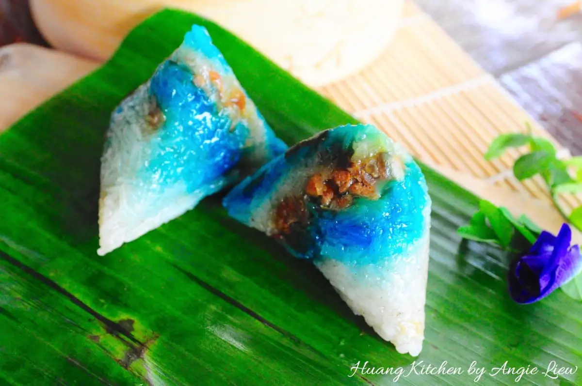 Nyonya Rice Dumplings with Chicken 娘惹鸡肉粽子 - Huang Kitchen