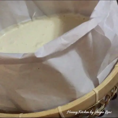 Steamed Egg Sponge Cake (Ji Dan Gao 鸡蛋糕) | Huang Kitchen