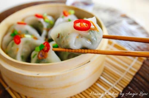 Ku Chai Kuih (Steamed Chive Dumplings) 蒸韭菜粿 - Huang Kitchen