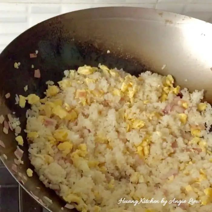 Chinese Egg Fried Rice Recipe 蛋炒饭 | Huang Kitchen