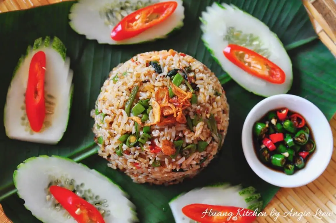 Village Style Fried Rice Recipe (Nasi Goreng Kampung) 马来家乡炒饭 | Huang ...