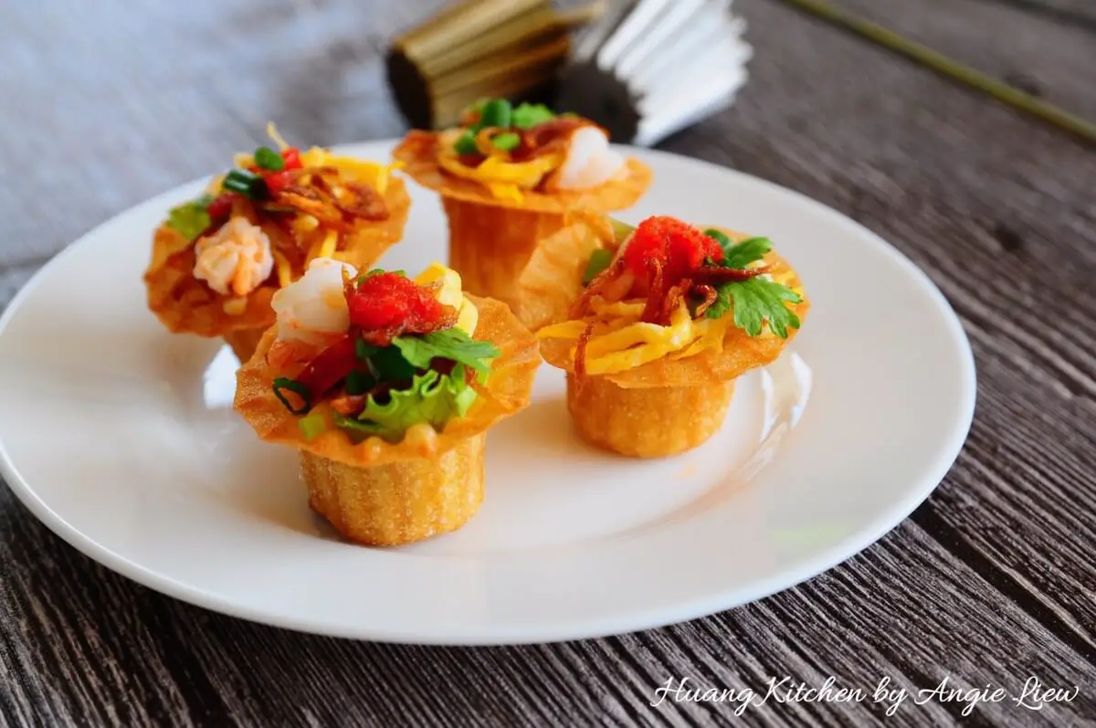 Kuih Pie Tee (Nyonya Top Hats) 娘惹小金杯 - Huang Kitchen