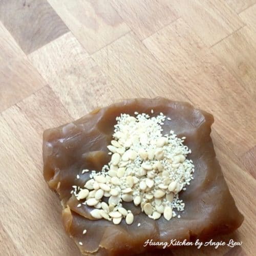 Plain Lotus Paste Mooncakes Recipe 素莲蓉月饼食谱 - Huang Kitchen