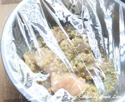 Thai Pandan Leaf Chicken Recipe 泰式香兰鸡 - Huang Kitchen