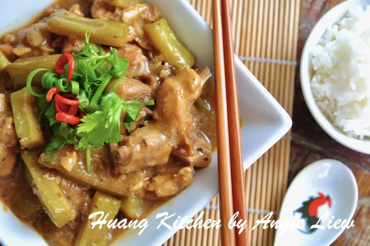 Steamed White Sugar Cake (Bak Tong Gou) 蒸白糖糕 - Huang Kitchen