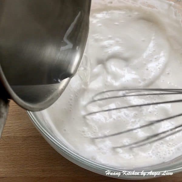 Steamed White Sugar Cake (Bak Tong Gou) 蒸白糖糕 - Huang Kitchen