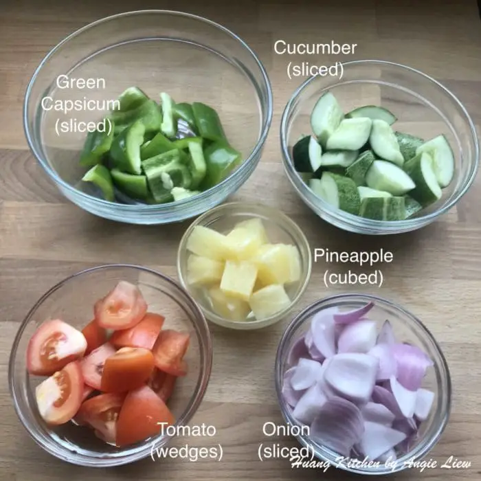 Sweet and Sour Pork Recipe (Gu Lu Rou) 咕噜肉食谱 - Huang Kitchen