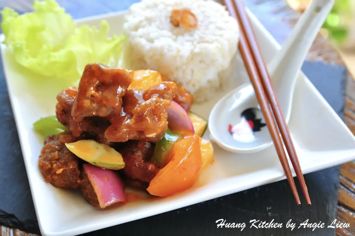 Sweet and Sour Pork Recipe (Gu Lu Rou) 咕噜肉食谱 - Huang Kitchen