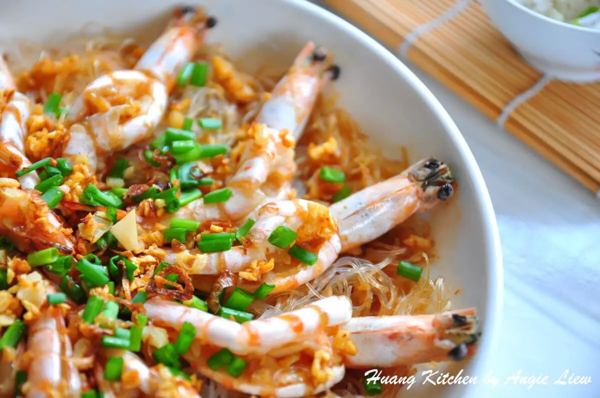 Steamed Garlic Prawns Recipe 蒜米蒸虾食谱 | Huang Kitchen