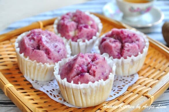 Purple Sweet Potato Steamed Cake - Huat Kueh Recipe 紫薯蒸发糕 | Huang Kitchen