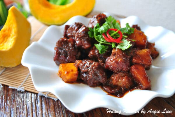 Braised Pork Ribs With Pumpkin Recipe 金瓜焖排骨食谱 - Huang Kitchen