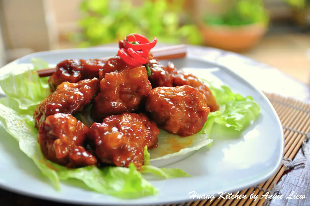 Pork Ribs in Plum Sauce Recipe 酸梅酱排骨食谱 | - Huang Kitchen