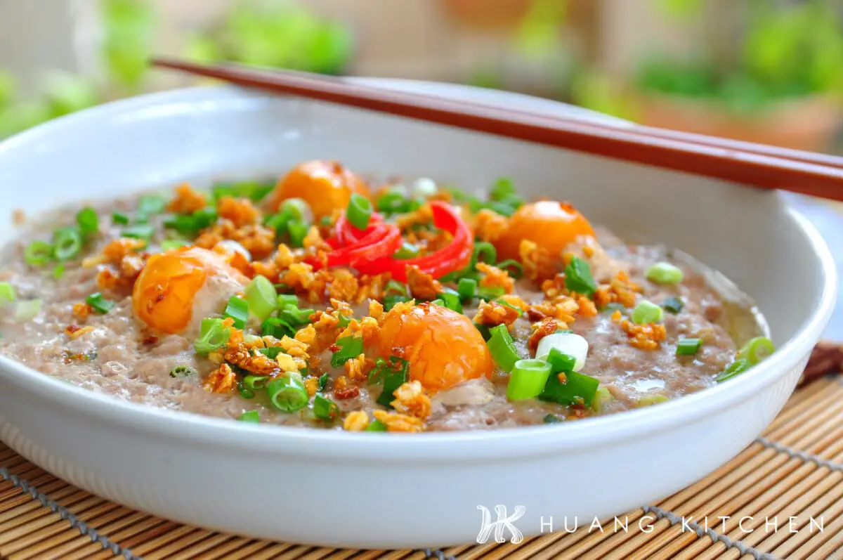 Steamed Meat with Salted Egg Recipe 咸蛋蒸肉饼食谱 | Huang Kitchen