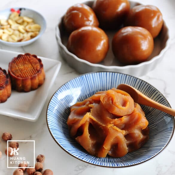 Homemade Lotus Seed Paste Recipe (Lian Rong) 自制莲蓉 | Huang Kitchen