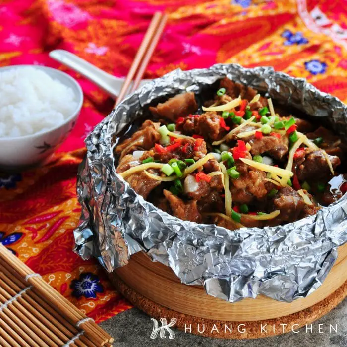 Steamed Hoisin Ribs In Bamboo Steamer 竹笼蒸海鲜酱排骨 - Huang Kitchen