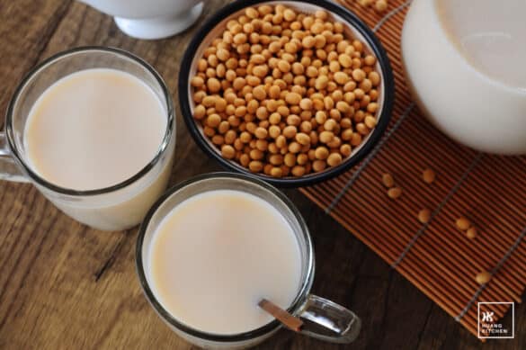 Homemade Soy Milk Recipe 豆浆食谱 | Huang Kitchen