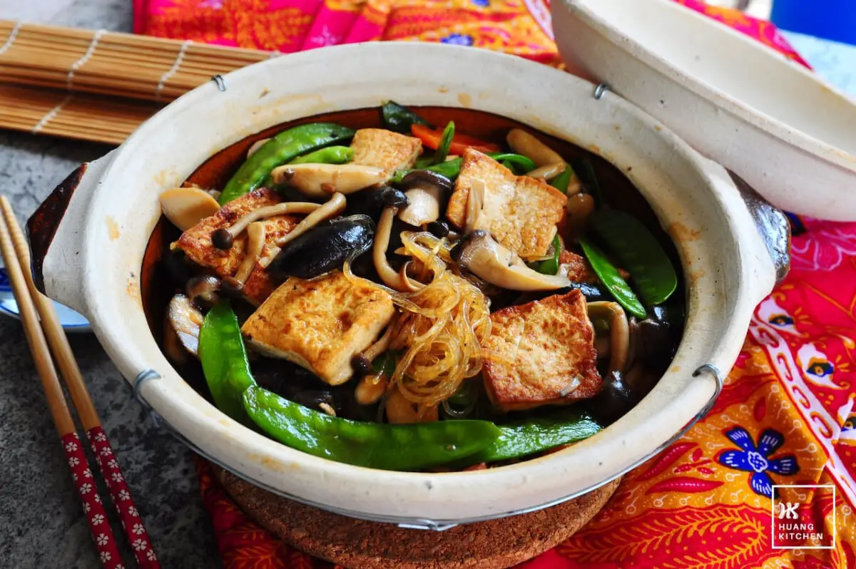 Claypot Tofu With Mushrooms and Glass Noodles Recipe | Huang Kitchen