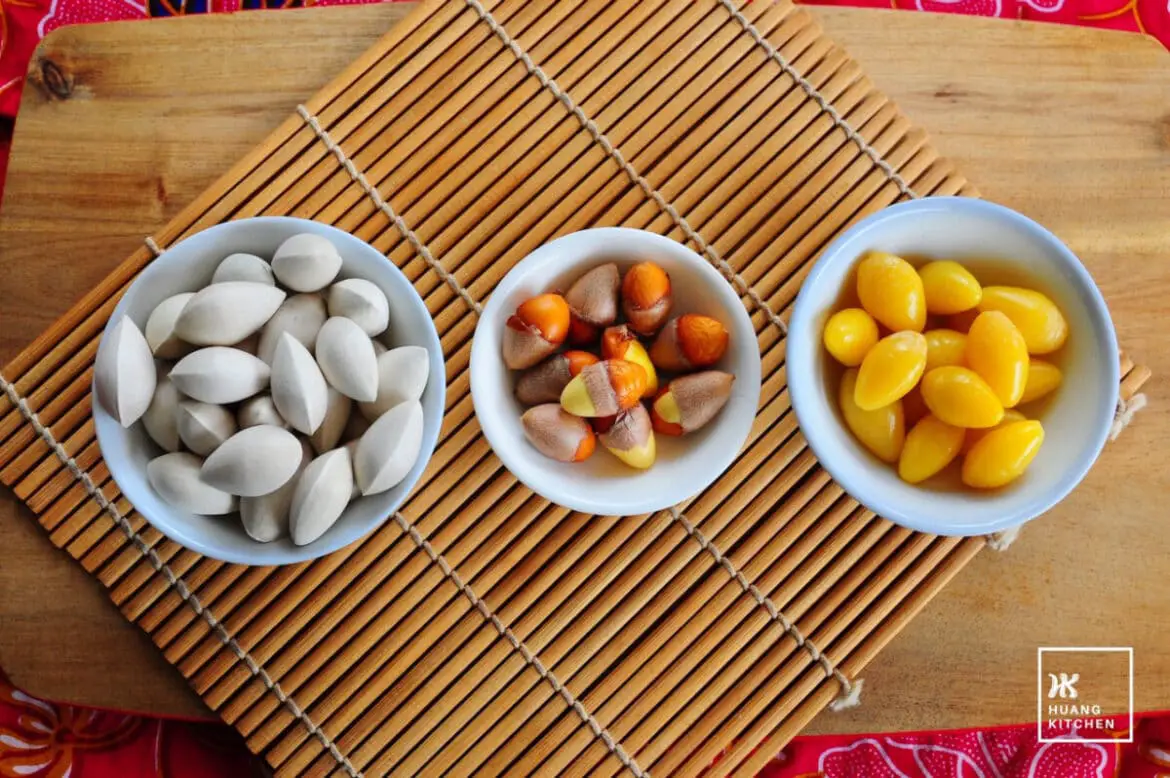 How To Prepare Gingko Nuts - Easy Method 银杏白果去皮去芯 | Huang Kitchen