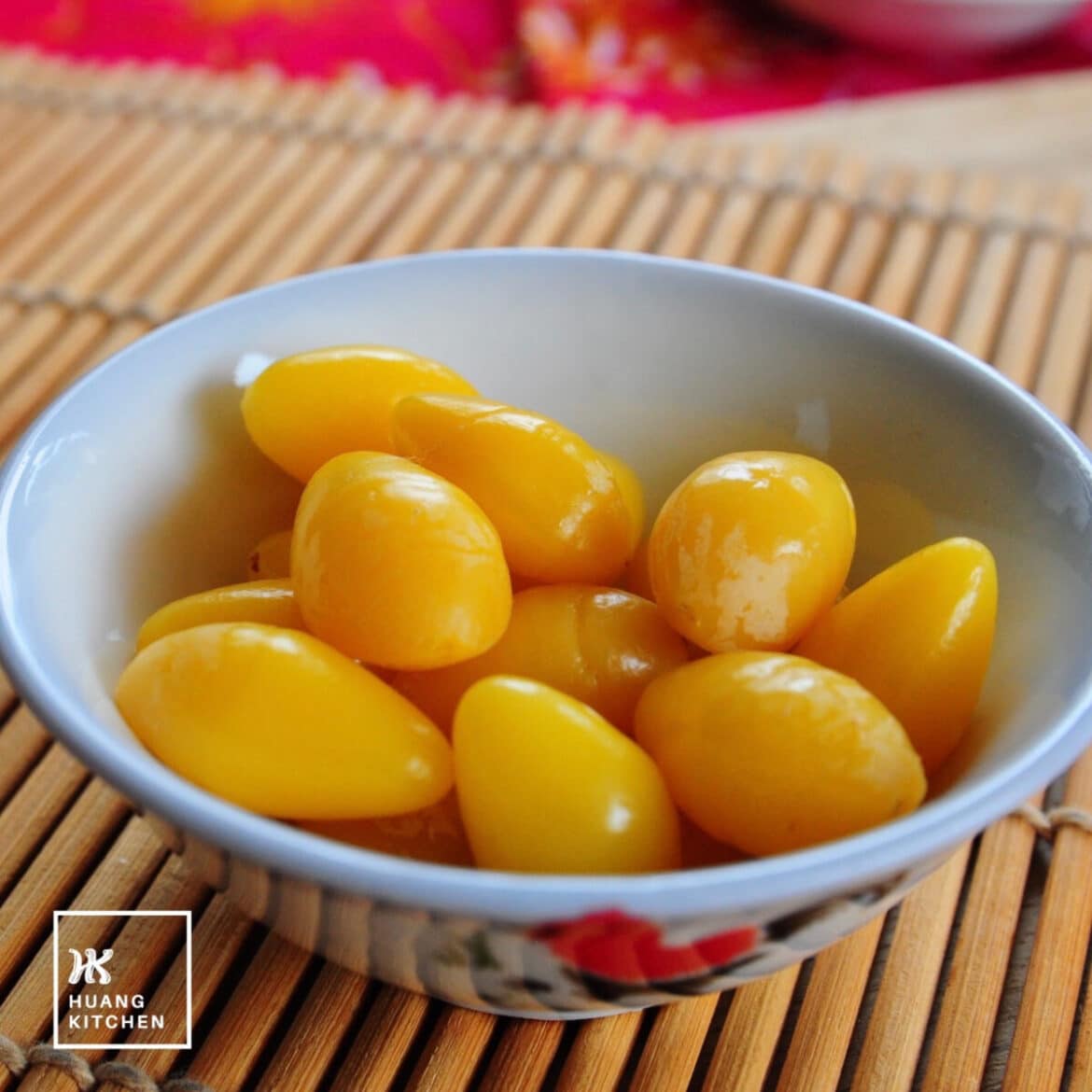 How To Prepare Gingko Nuts - Easy Method 银杏白果去皮去芯 | Huang Kitchen