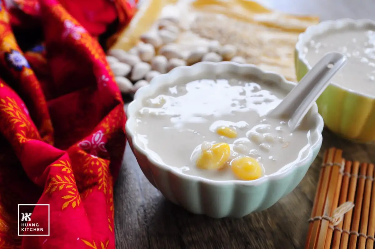 Gingko Barley Beancurd Sweet Soup 薏米腐竹 | Huang Kitchen